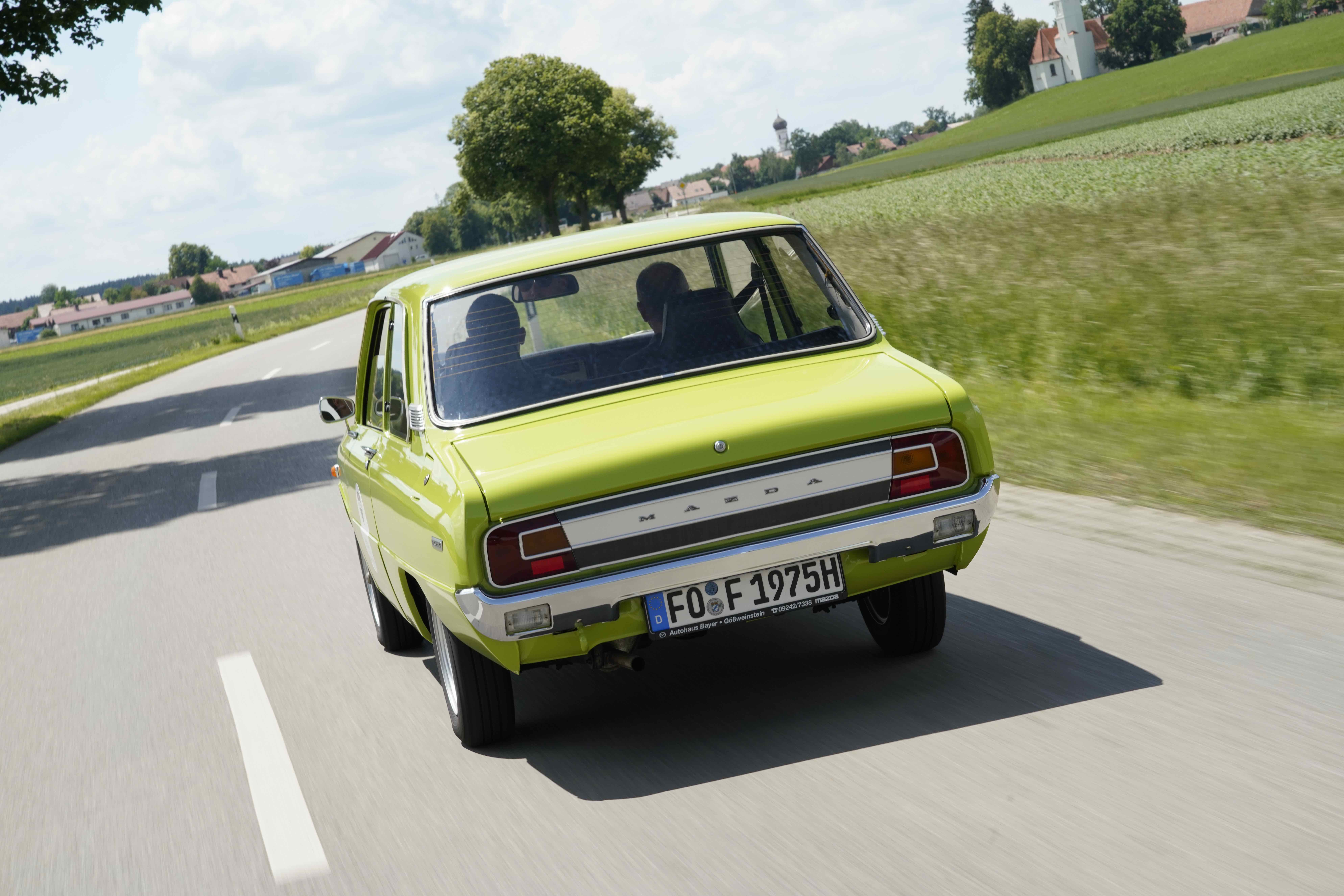 Steigende Oldtimerzahl auf deutschen Straßen - Mazda Classic ...